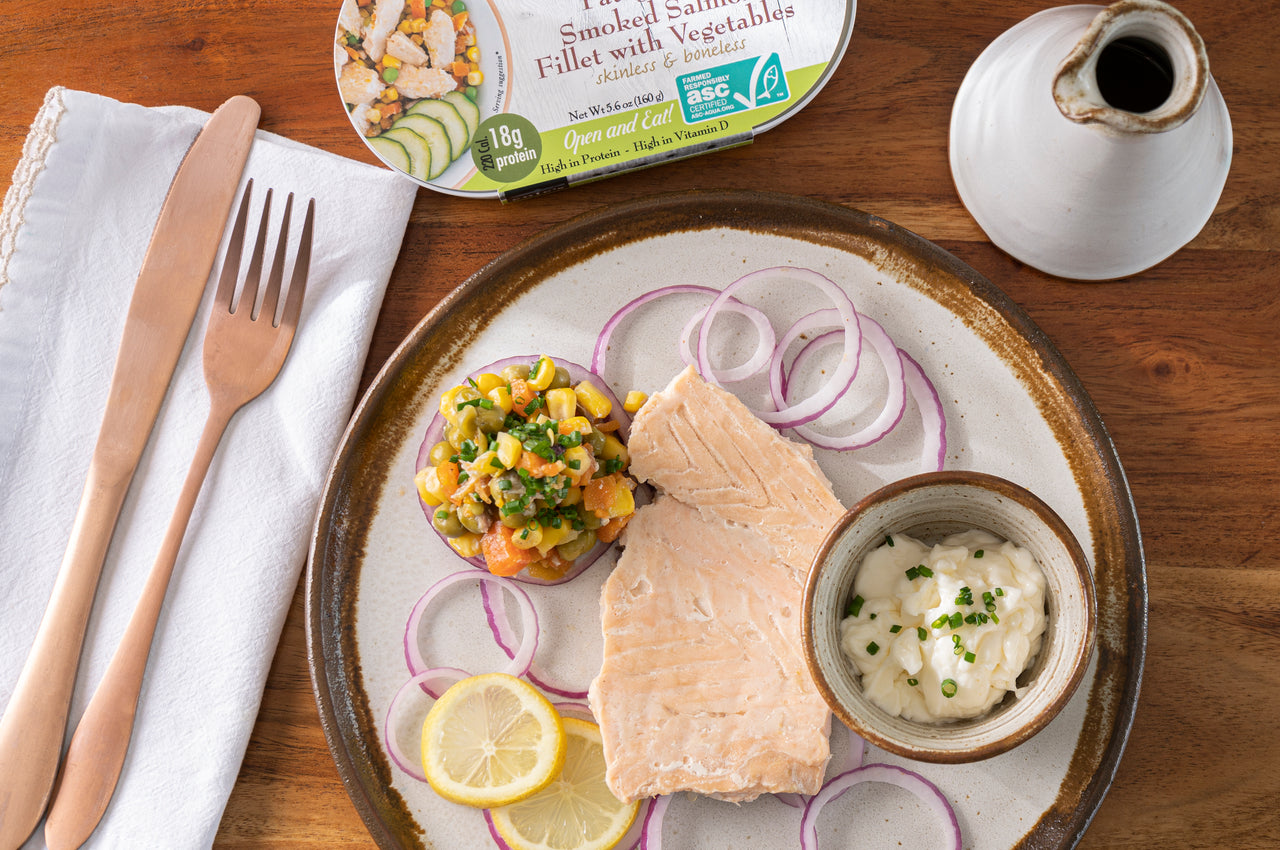 Patagonian Smoked Salmon Fillet with Vegetables - Open & Eat Meal ...